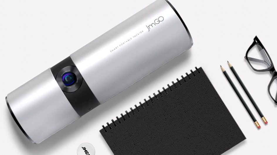 JmGO P2 a portable projector with Android and HD resolution
